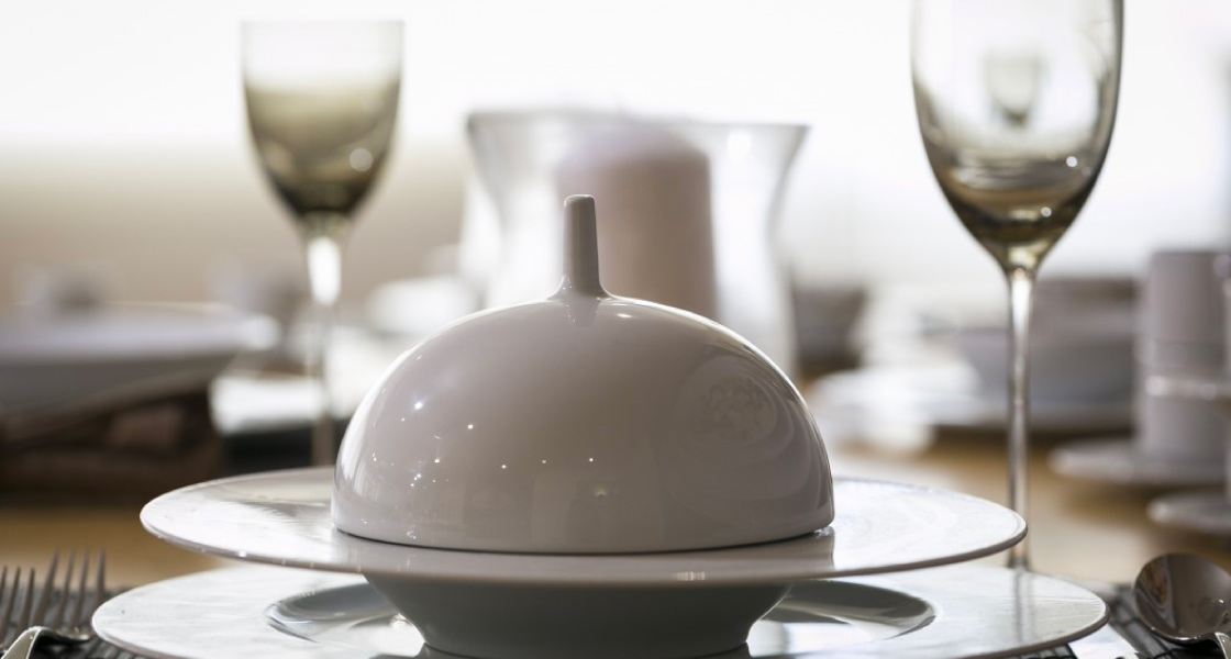 Porcelain: 3 Reasons into choosing this ceramic material!