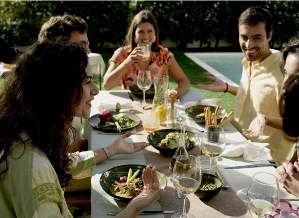 Summer Table: Lightness, Freshness, and Elegance at the Table